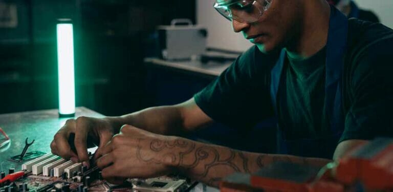 What is ESD? A beginners guide to Electrostatic Discharge