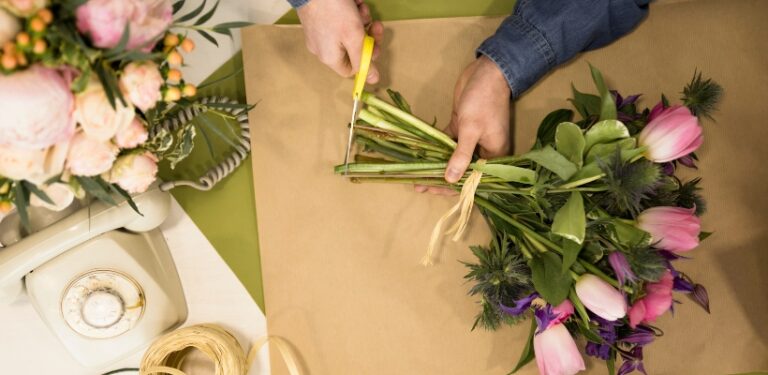 Flower boxes – a guide for sourcing florist packaging